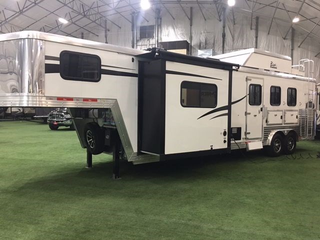 2017 BISON COACH LAREDO 8311LD